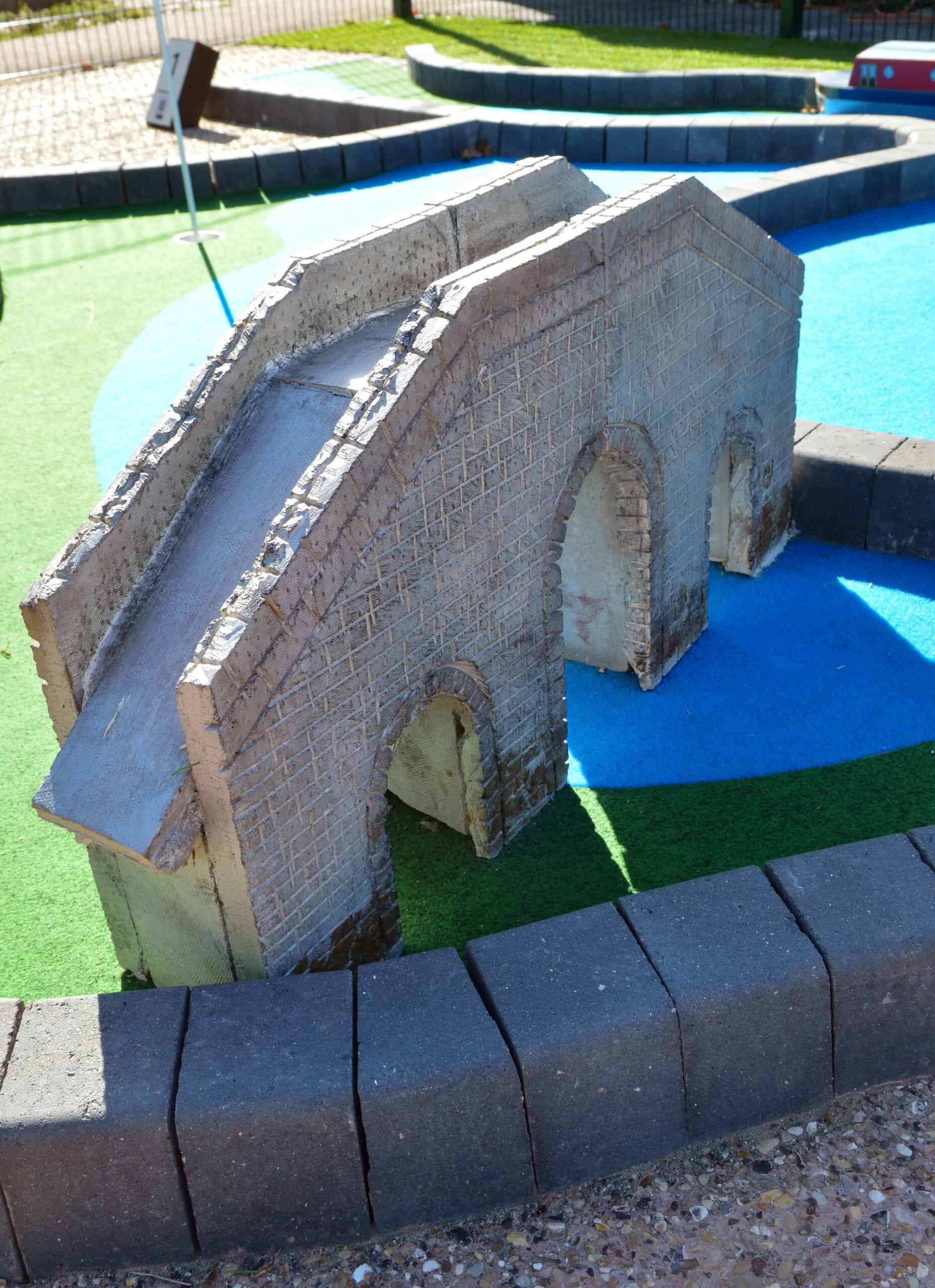 Land of the giants: Reading brought down to size thanks to mini-golf ...