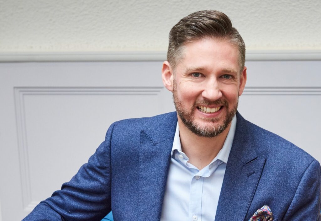 Helping autistic people navigate the Queen’s death and the mourning ...