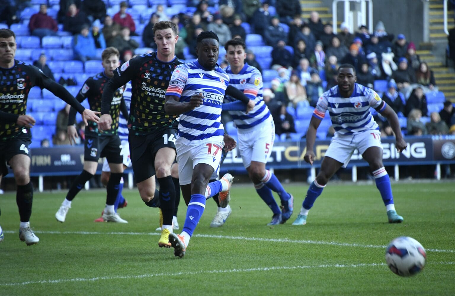 PICTURE GALLERY: Mbengue strikes to see Reading FC rise up Championship ...