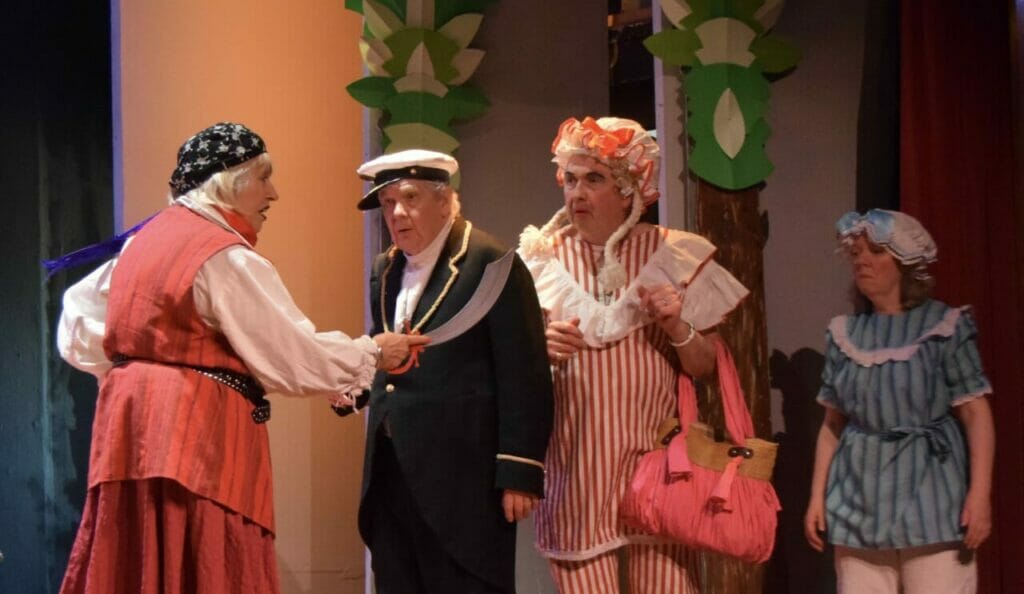 Review: Triangle Players’ Crusoe is swash-buckling, knee-slapping fun ...