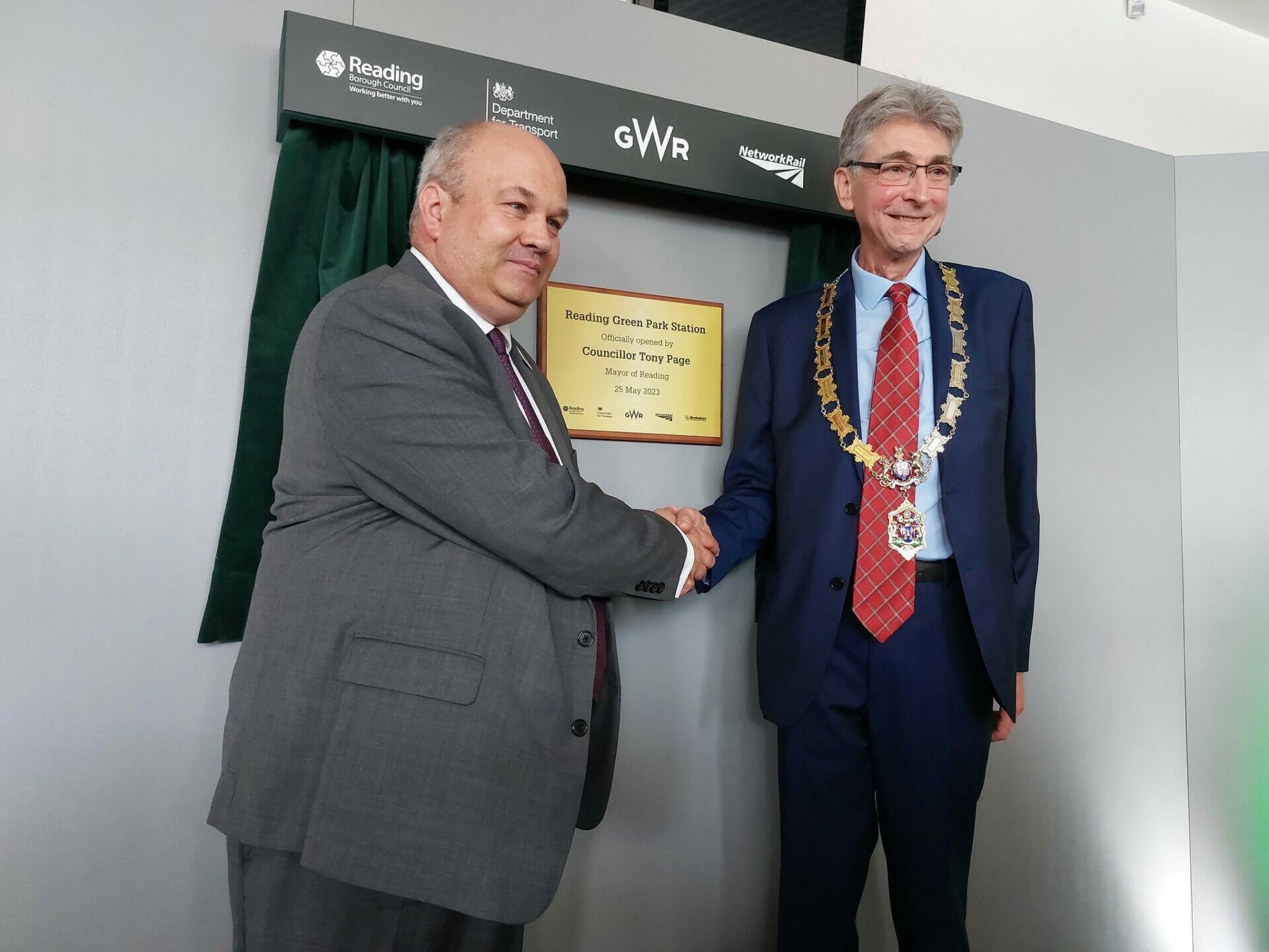 Green Park Station officially unveiled by Reading’s new mayor – Reading ...