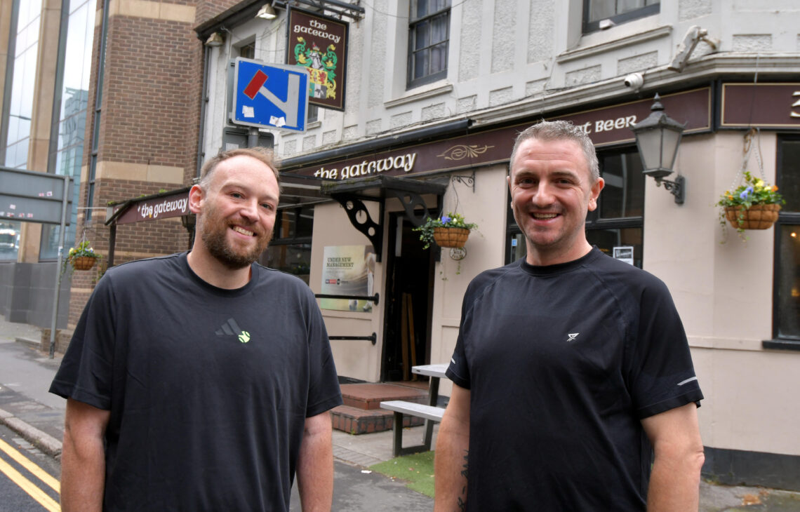 A pub in the heart of Reading to revert to former name amid £200,000 ...