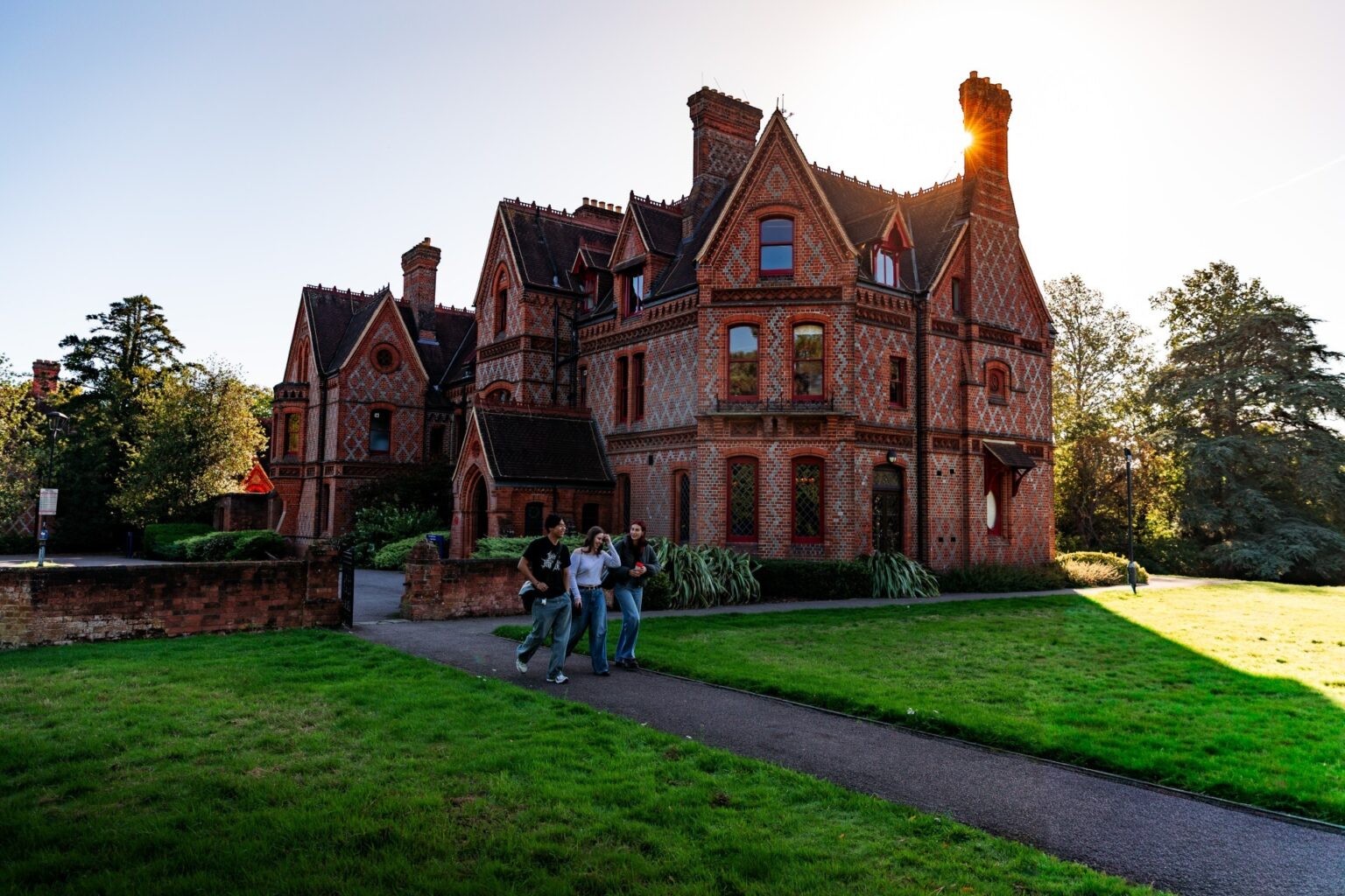 Uni of Reading begins centenary year with guided walking tours ...